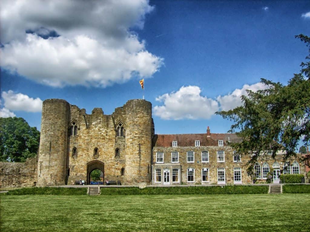 Tonbridge: a proper Kentish town - James the Sweep